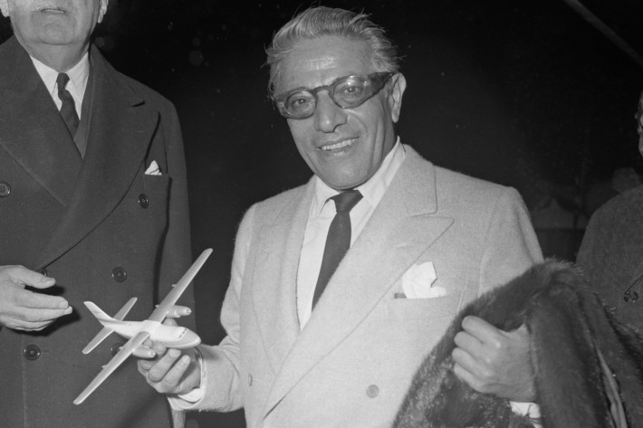 Scorpios ... Onassis’ island - 4 Winds Yachting